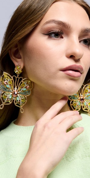 AKIRA - MEGA BUTTERFLY EARRING