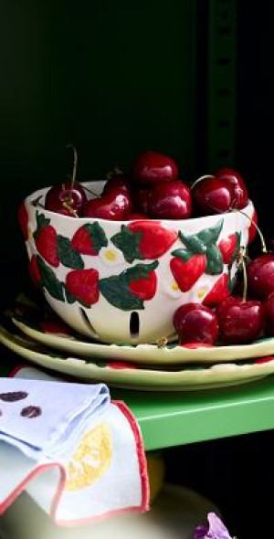 Anthropologie - Foster Icon Stoneware Colander