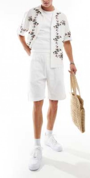 Bershka - rustic short in white