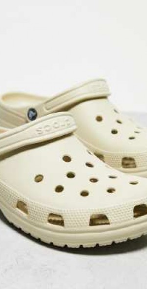 Crocs - unisex classic clogs in bone-Neutral