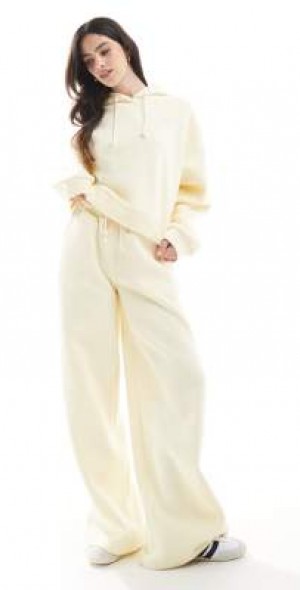Miss Selfridge - heavy fleece lined wide leg sweatpants in butter ...
