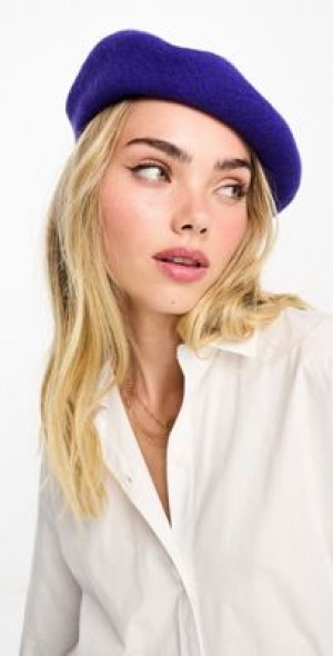 Monki - beret in purple