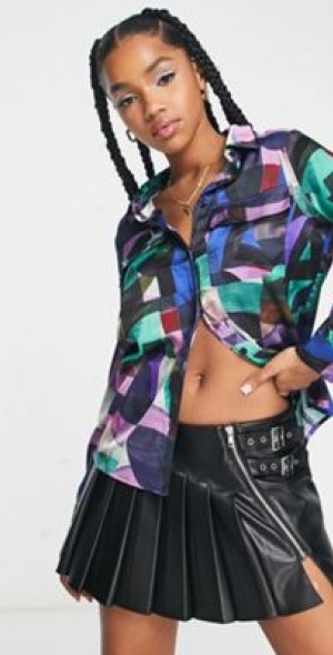 Monki - blouse in sketch print in cream-White