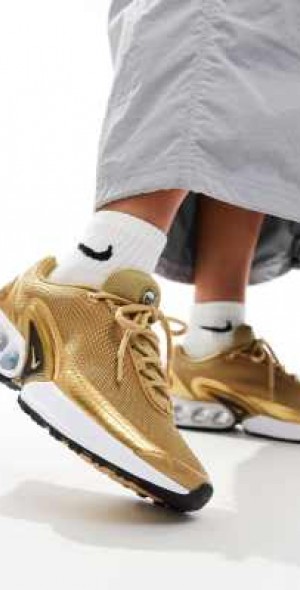 Nike - Air Max DN sneakers in gold