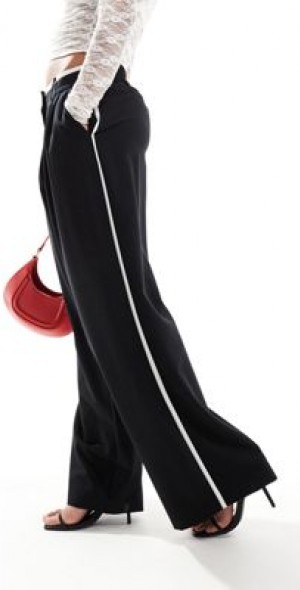 River Island - side stripe pants in black