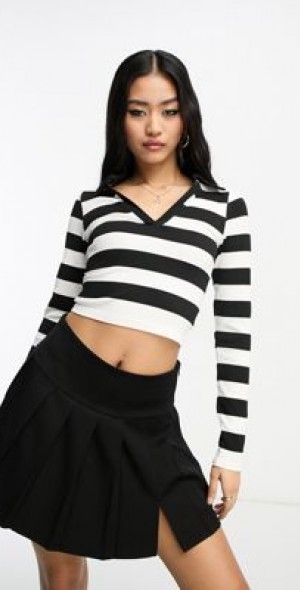 Stradivarius - seamless ribbed polo top in stripe-Black