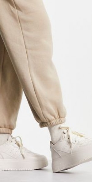 Truffle Collection - chunky flatform sneakers in beige-Neutral