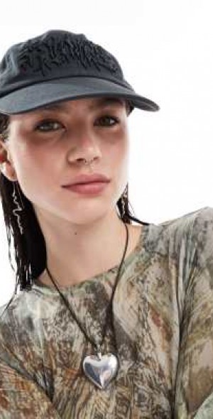 Weekday - cap with tonal embroidery in washed black