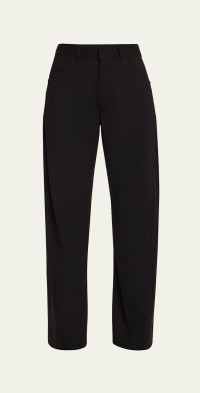 6397 - Women's Clothing At The Cool Hour