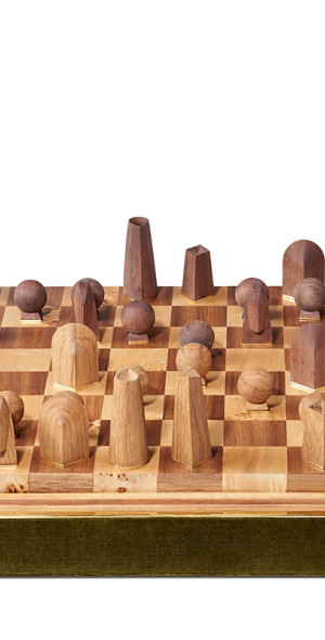 Aerin - Chess Set