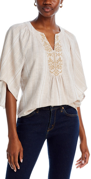 Cupio - Flutter Sleeve Top
