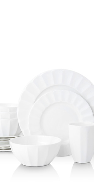 Mikasa - Bonaire White 16-Piece Dinnerware Set
