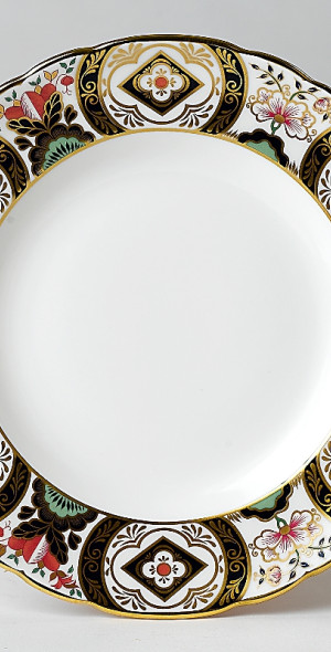 Royal Crown Derby - Chelsea Garden Dinner Plate