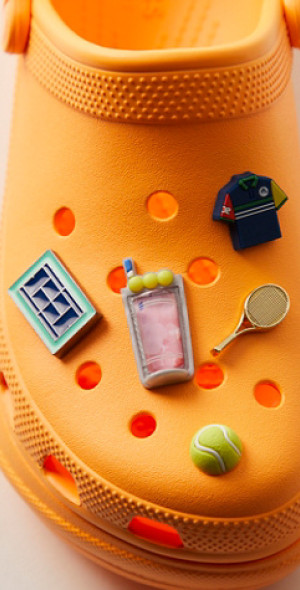 Crocs - Oversized Tennis Jibbitz