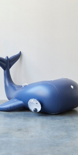 Sunnylife - Luxe Ride-on Float Moby Float