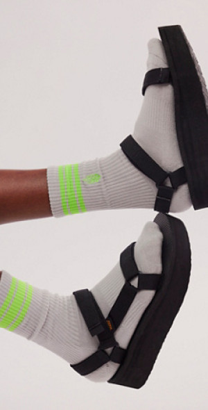 Teva - Flatform Universal Sandals