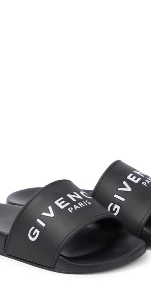 Givenchy Kids - Logo slides
