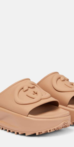 Gucci - GG rubber platform slides