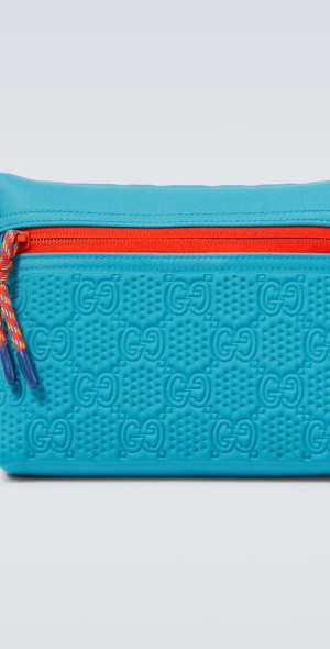 Gucci - Small embossed GG pouch