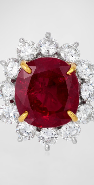 Andreoli - Platinum and 18K Gold Ruby Ring with Diamonds