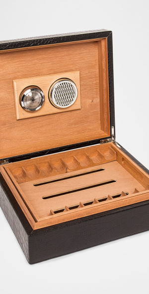 Brouk and Co - Croc-Embossed Leather Cigar Humidor