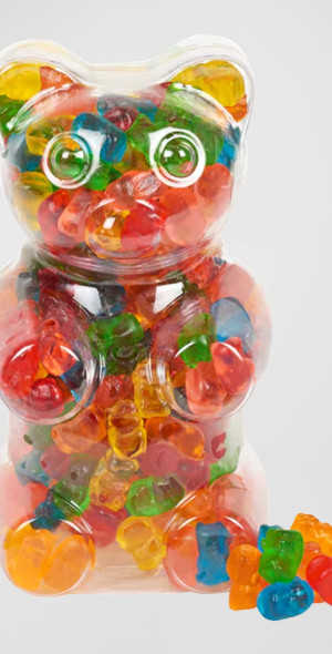 Dylan's Candy Bar - Mini Bear Bank With Gummy Bears