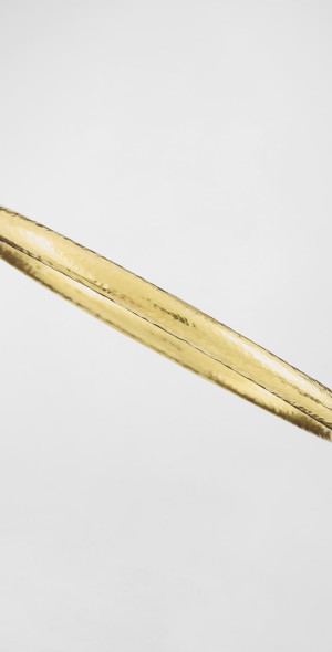 Elizabeth Locke - 19k Gold Heavy Wire Bangle Bracelet