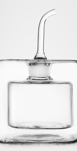 ICHENDORF - Cube Double-Wall Decanter with Spout, 5.7 Oz