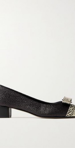 FERRAGAMO - Vara bow-embellished woven raffia pumps