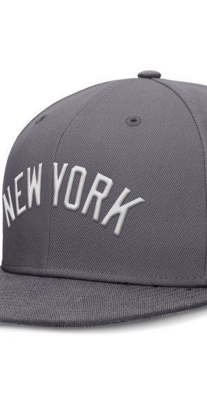 Nike - New York Yankees True Men's Dri-FIT MLB Fitted Hat in Grey ...