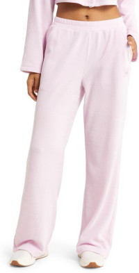 Alo - Women’s Activewear And Workout Apparel At The Cool Hour