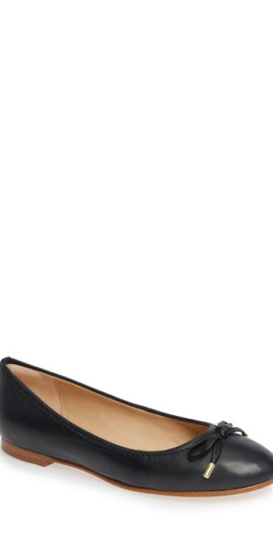 Clarksr - Clarks(r) Grace Lily Flat in Black Leather