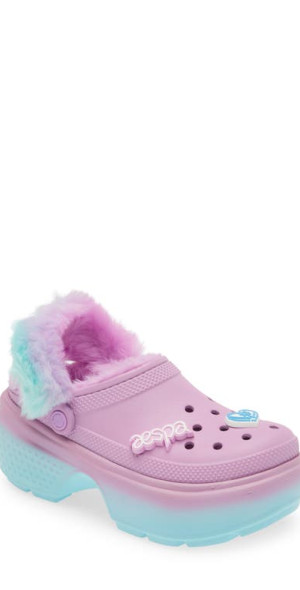 CROCS - x Aespa Stomp Faux Fur Lined Clog in Pink Multi