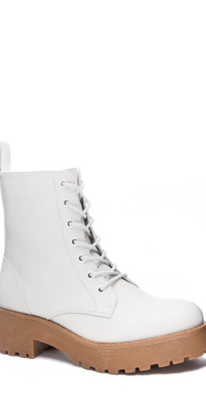 Dirty Laundry - Mazzy Lace-Up Boot in White