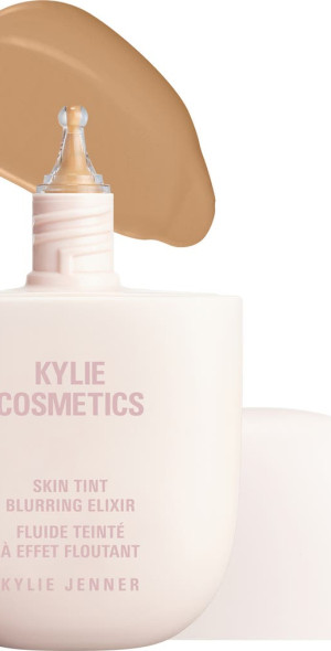Kylie Cosmetics - Skin Tint Blurring Elixir Foundation in 6W at Nordstrom