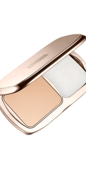 La Mer - The Soft Moisture Powder Foundation Compact SPF 30 in Pearl