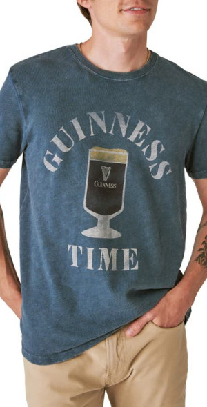 Lucky Brand - Guinness Time Cotton Graphic T-Shirt in Midnight Navy