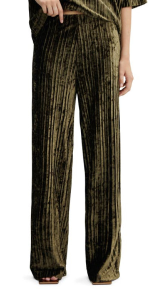 MANGO - Velvet Straight Leg Pants in Green