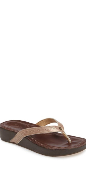 OluKai - Ola Flip Flop in Copper/Black Leather