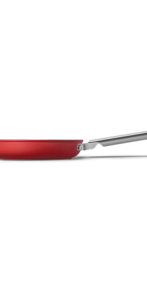 smeg - 9.5-Inch Nonstick Frying Pan in Matte Red at Nordstrom