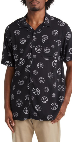 Vans - Wilde Short Sleeve Button-Up Shirt in Black