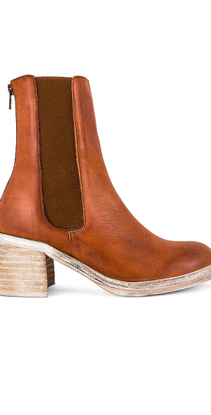 Free People - Essential Chelsea Boot