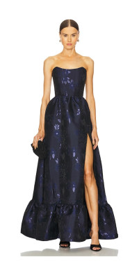 V. Chapman - Women's Clothing At The Cool Hour