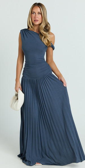 Showpo - Yvonne Maxi Dress - Jersey Tip Shoulder Ruched Dress in Navy