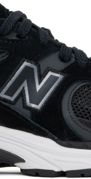 New Balance - Black 2002R Sneakers
