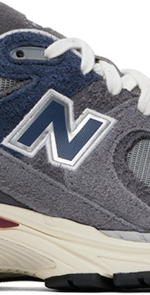 New Balance - Gray & Navy 2002R Sneakers