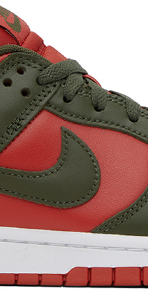 Nike - Red & Khaki Dunk Low Retro Sneakers