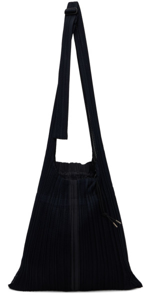 PLEATS PLEASE ISSEY MIYAKE - Black Drawstring Shoulder Bag