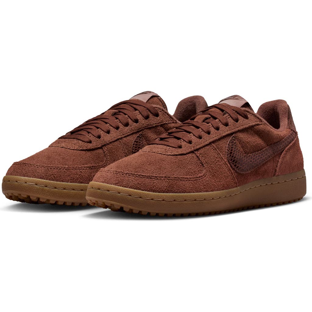 Nike - Field General Mesh Swoosh Sneaker