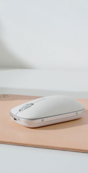 AZIO - Retro Classic Mouse in Silver at Urban Outfitters